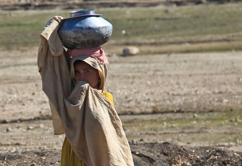 I hope people can access clean water at home so that no more die ...